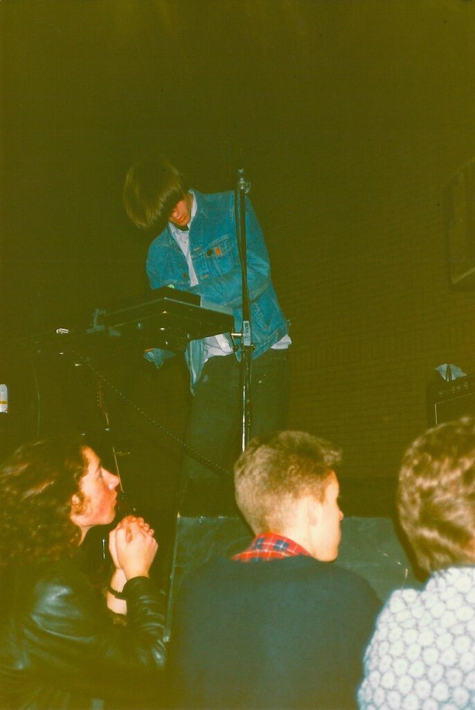 10 June 1989 – Angel Centre, Tonbridge – spacemen3.co.uk